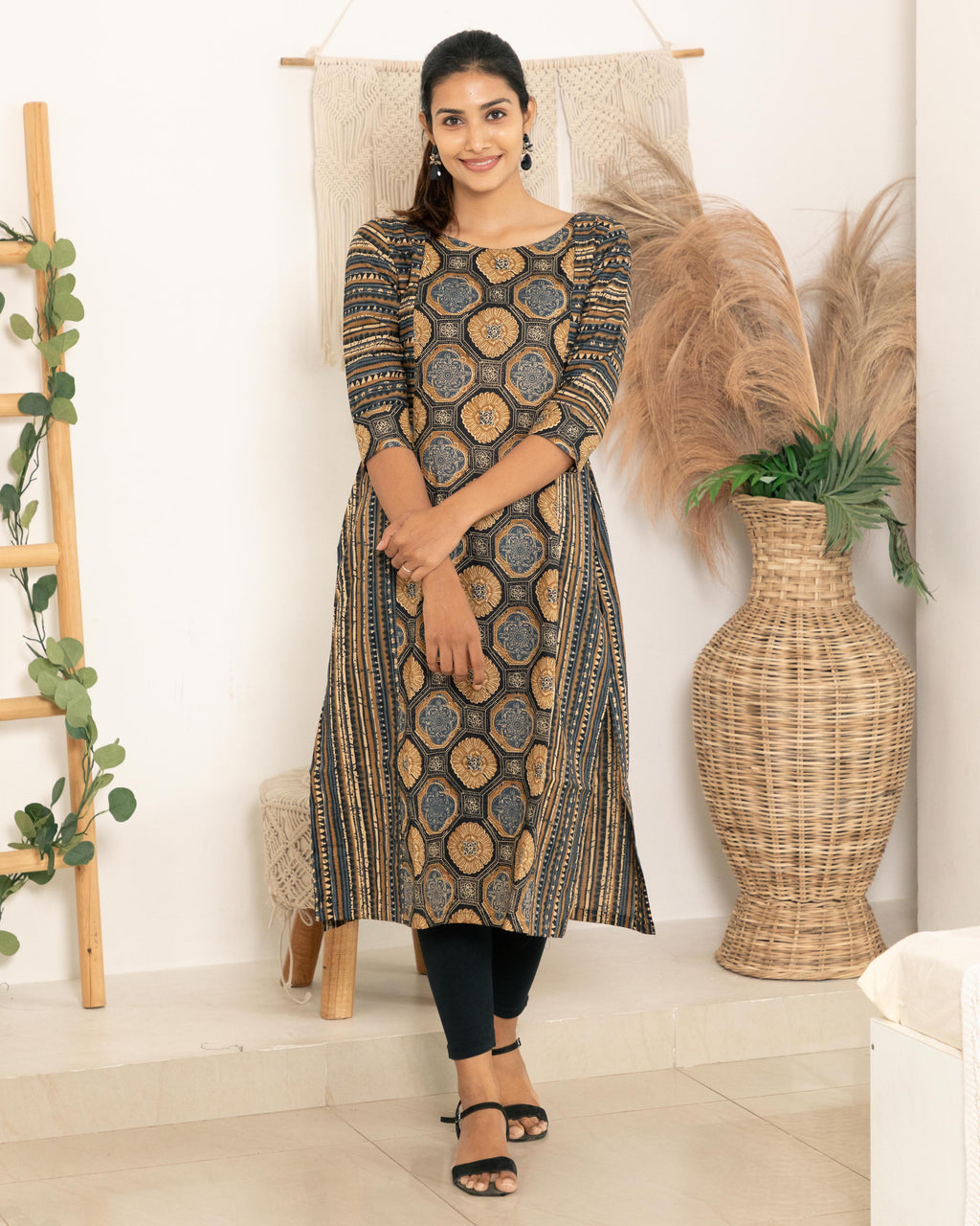 Trayee - Traditional Weaves with a contemporary twist! – Studio Trayee