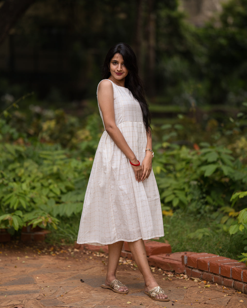 Thumba - A Cotton checks dress with silk shrug - Nursing – Studio Trayee